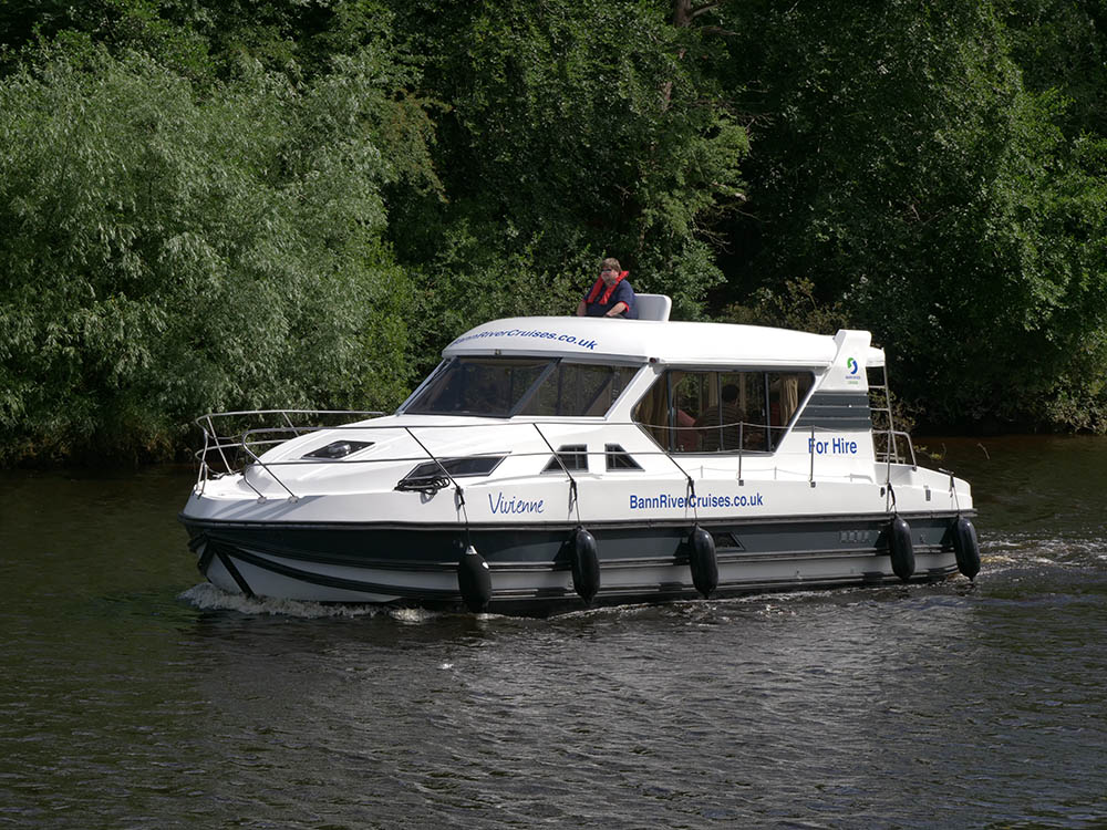 Vivienne 6 berth + 2 - Bann River Cruises